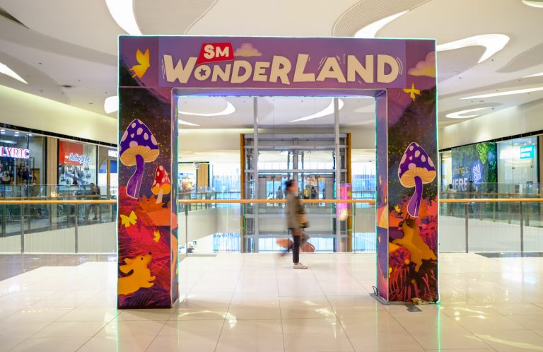 SM Seaside City Cebu - The Backbone